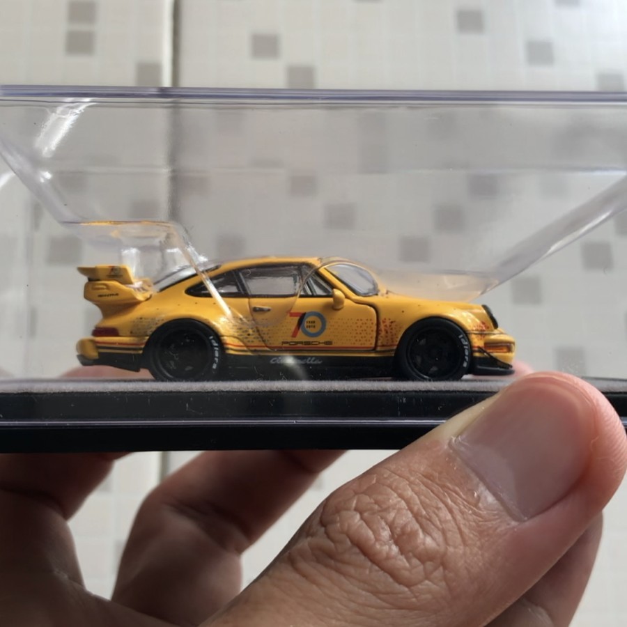 Jual Diecast PGM Porsche RWB 70th Anniversary Yellow Brand New Seal ...