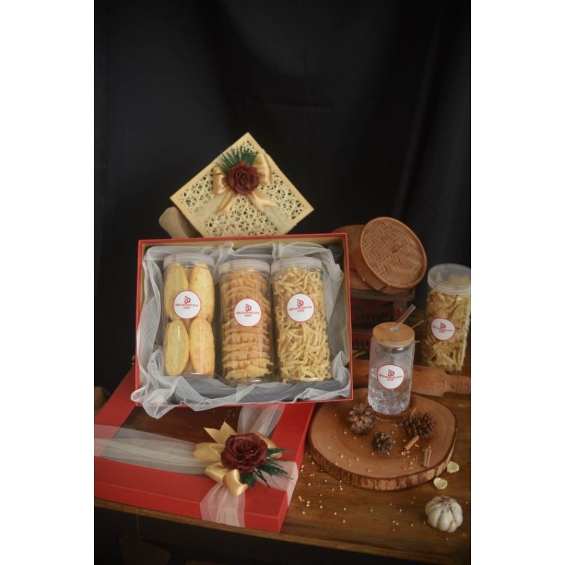 Jual parcel lebaran idul Fitri premium estetik | Shopee Indonesia