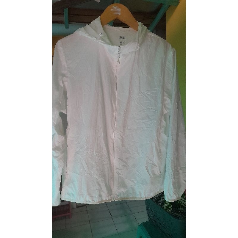 Jual uniqlo uv xl | Shopee Indonesia