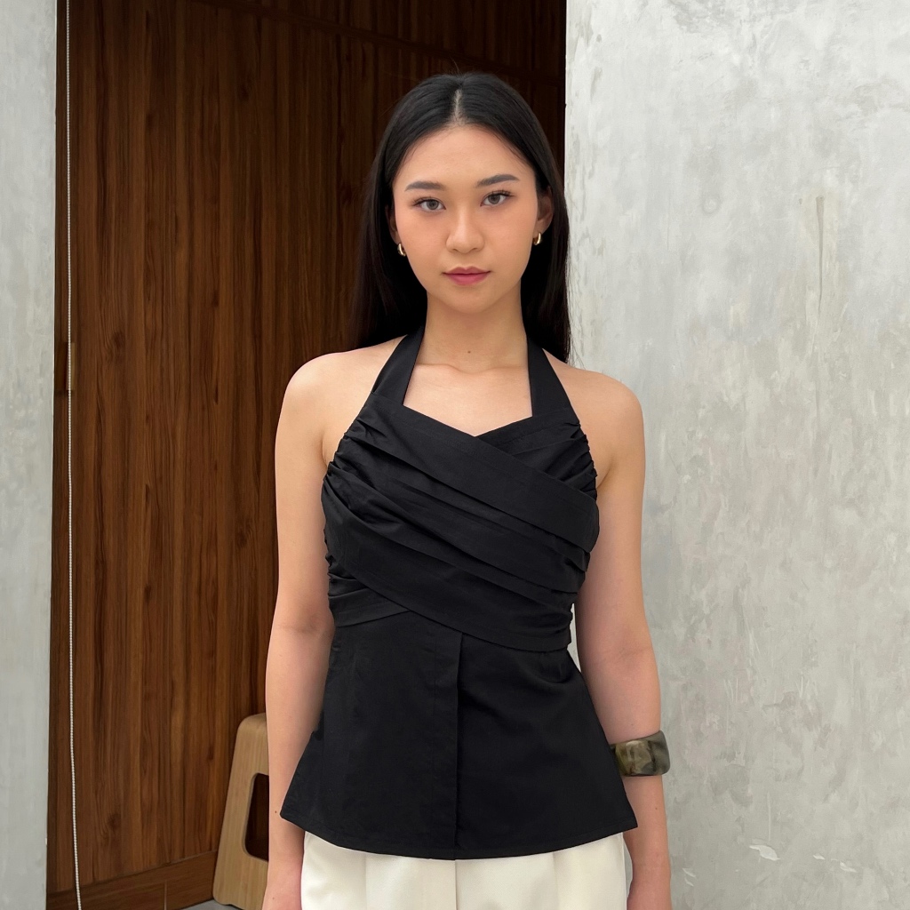 Jual Dear Daphne - Harper Top | Halter Top | Shopee Indonesia