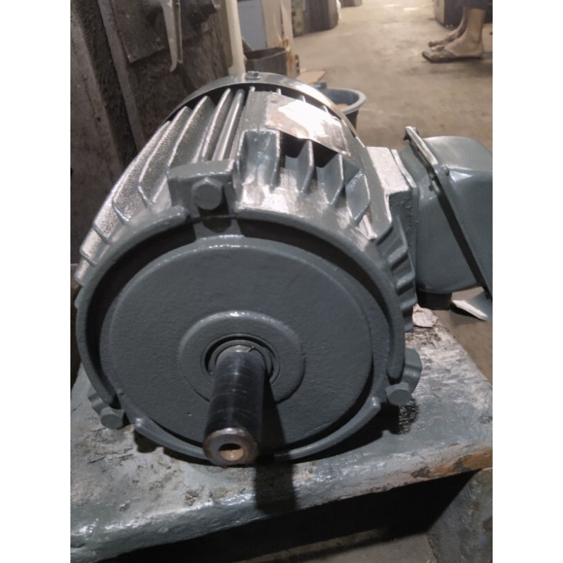 Jual Dinamo 3 Phase 1,5 KW 2 HP Rpm 1400 LM | Shopee Indonesia