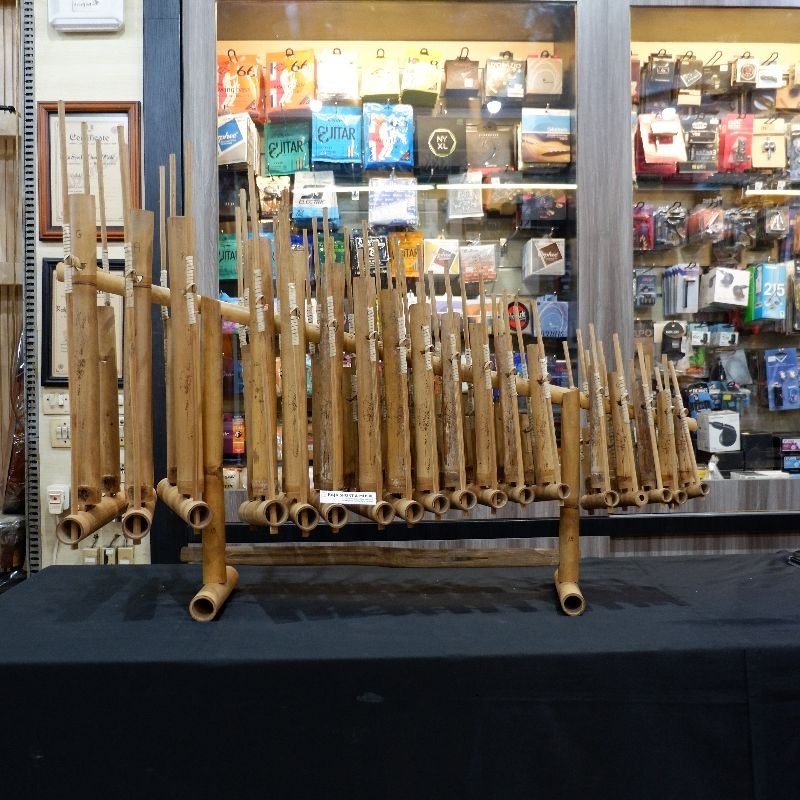 Jual ALAT MUSIK ANGKLUNG ISI 18 BAMBU - ORIGINAL ALAT MUSIK TRADISIONAL ...