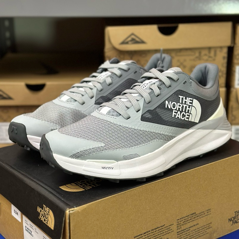 Jual The North Face Vectiv Enduris 3 - High Rise Gry/Monumentgry (Size ...