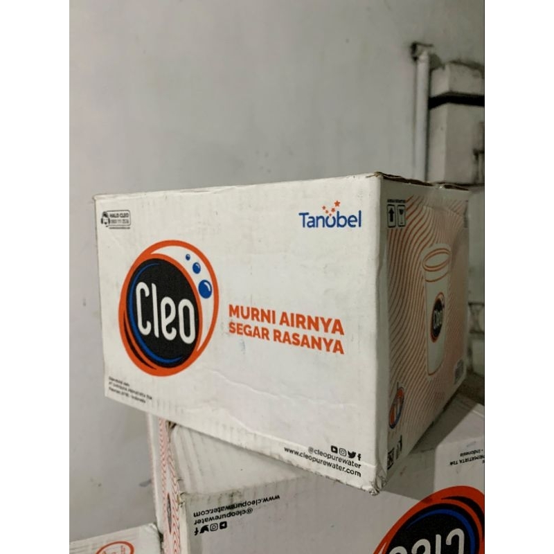 Jual Air Mineral Cleo gelas 1 kardus isi 40 | Shopee Indonesia