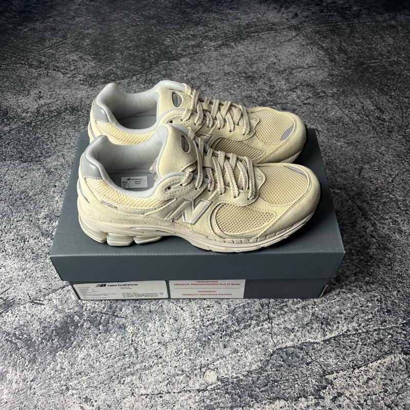 Jual New Balance 2002R Original (ML2002RE) | Shopee Indonesia
