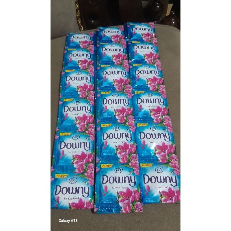 Jual Downy sachet 1 renteng Isi 12pcs | Shopee Indonesia