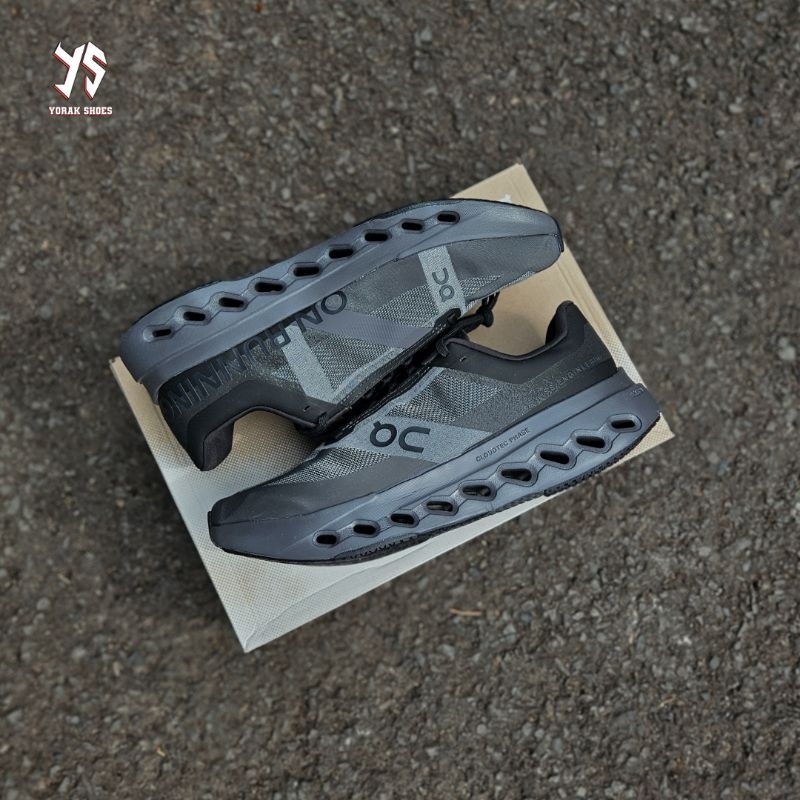 Jual ON Running Men Shoes Cloudsurfer Next Wide | Sepatu Lari Pria ...