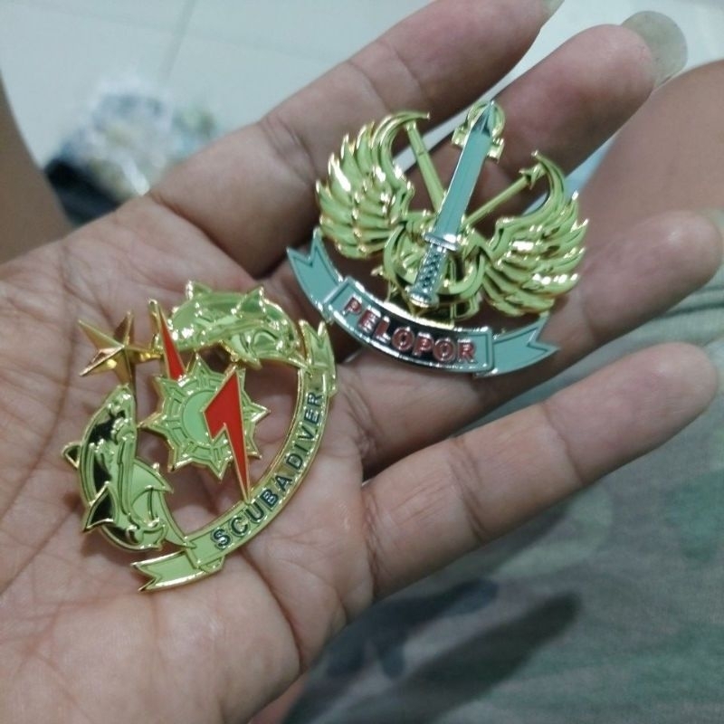 Jual lencana PIN wing scuba diver dan pelopor | Shopee Indonesia