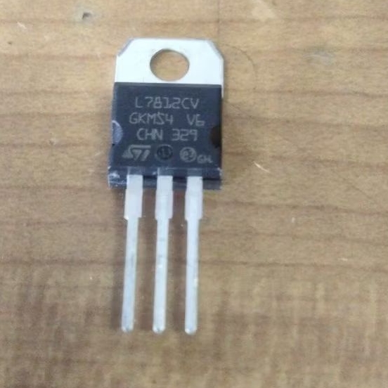 Jual IC TRANSISTOR L 7812 L7812CV ASLI ORIGINAL KUALITAS BAGUS | Shopee Indonesia