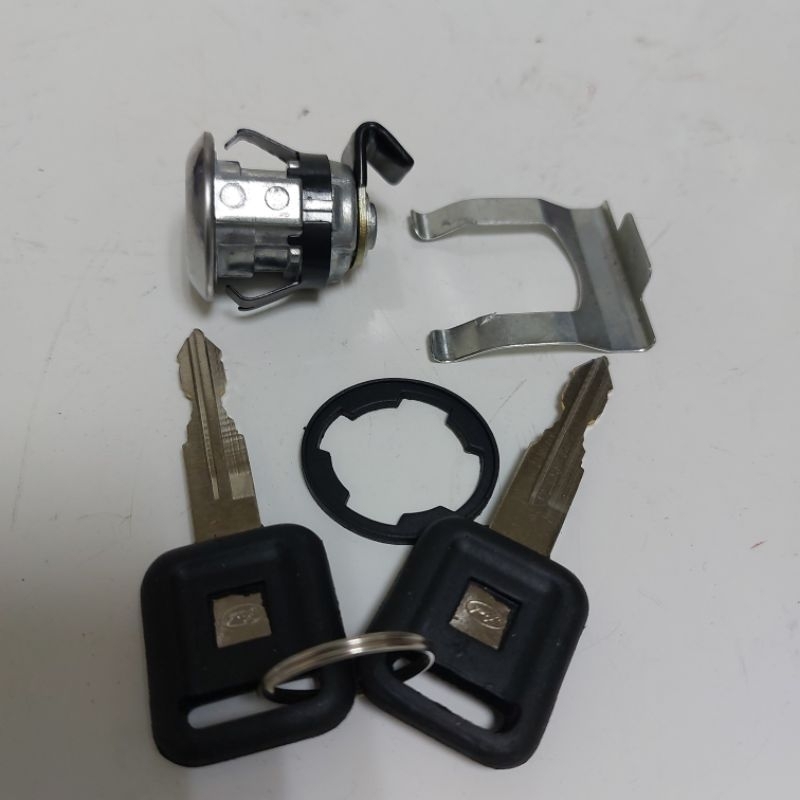 Jual KUNCI DAUN TANGKI PANTHER DOOR KEY TANK CAP PANTHER SB-9841 ...