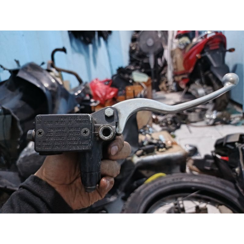 Jual MASTER REM PCX CBU LED VIETNAM PNP R25 XMAX RXKING SCORPIO ADV ...