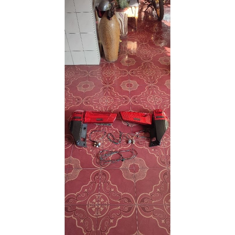 Jual Stoplamp innova reborn aftermarket lambo style | Shopee Indonesia