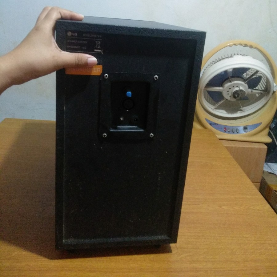 Jual SPEAKER SUBWOOFER AKTIF 6INCH 6OHM 300WATT BASS MANTAP ORI LG ...