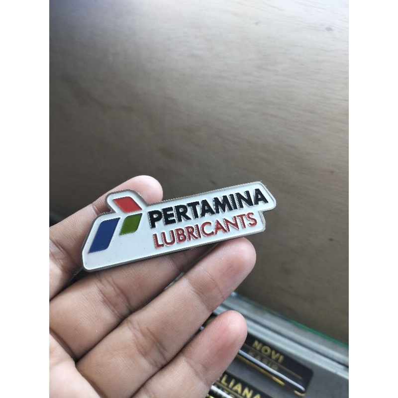 Jual pin custom logo pertamina lubricants bahan stenlis | Shopee Indonesia