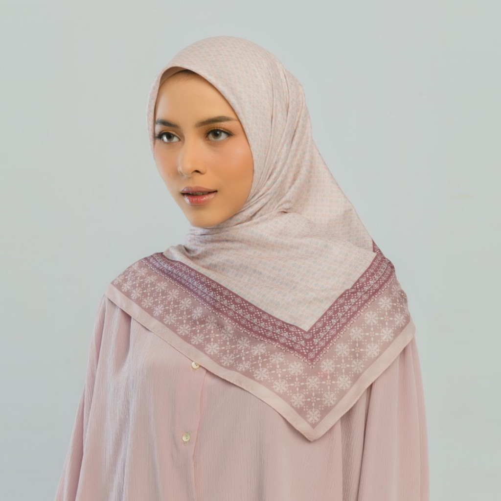 Jual Zoya - [Minor Defect] Marla Scarf - Kerudung Hijab Segiempat Motif ...