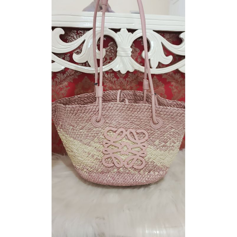 Jual TAS LOEWE PINK RAJUT BAHAN ROTAN / TAS BANGKOK ASLI NEW | Shopee ...
