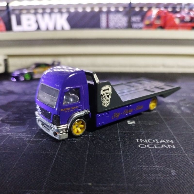 Jual Hotwheels towing truck RWB team transport | Shopee Indonesia