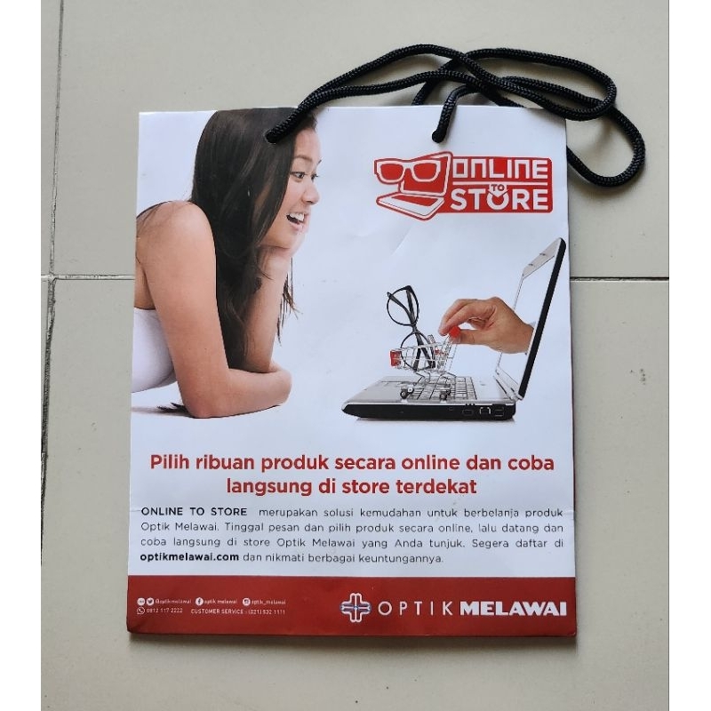 Jual paper bag kacamata optik melawai | Shopee Indonesia