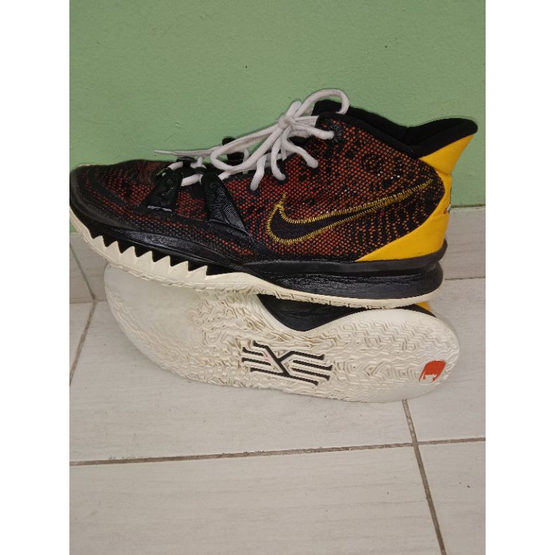 Jual sepatu basket kuning 43 second | Shopee Indonesia