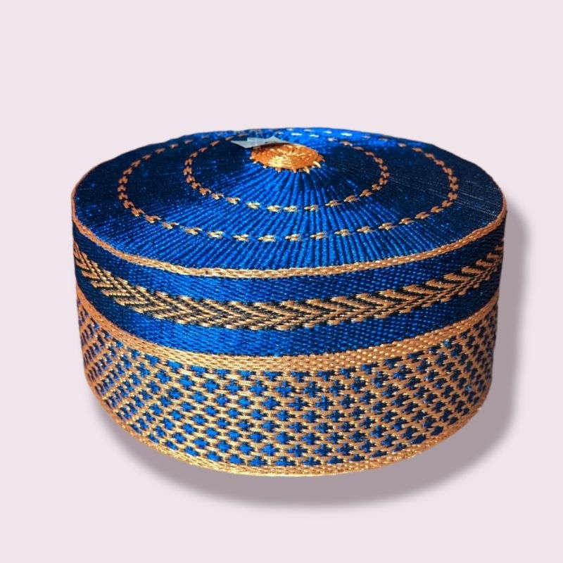 Jual Songkok Recca Bugis Motif Biru Emas Kualitas Premium Pamiring Ogi ...
