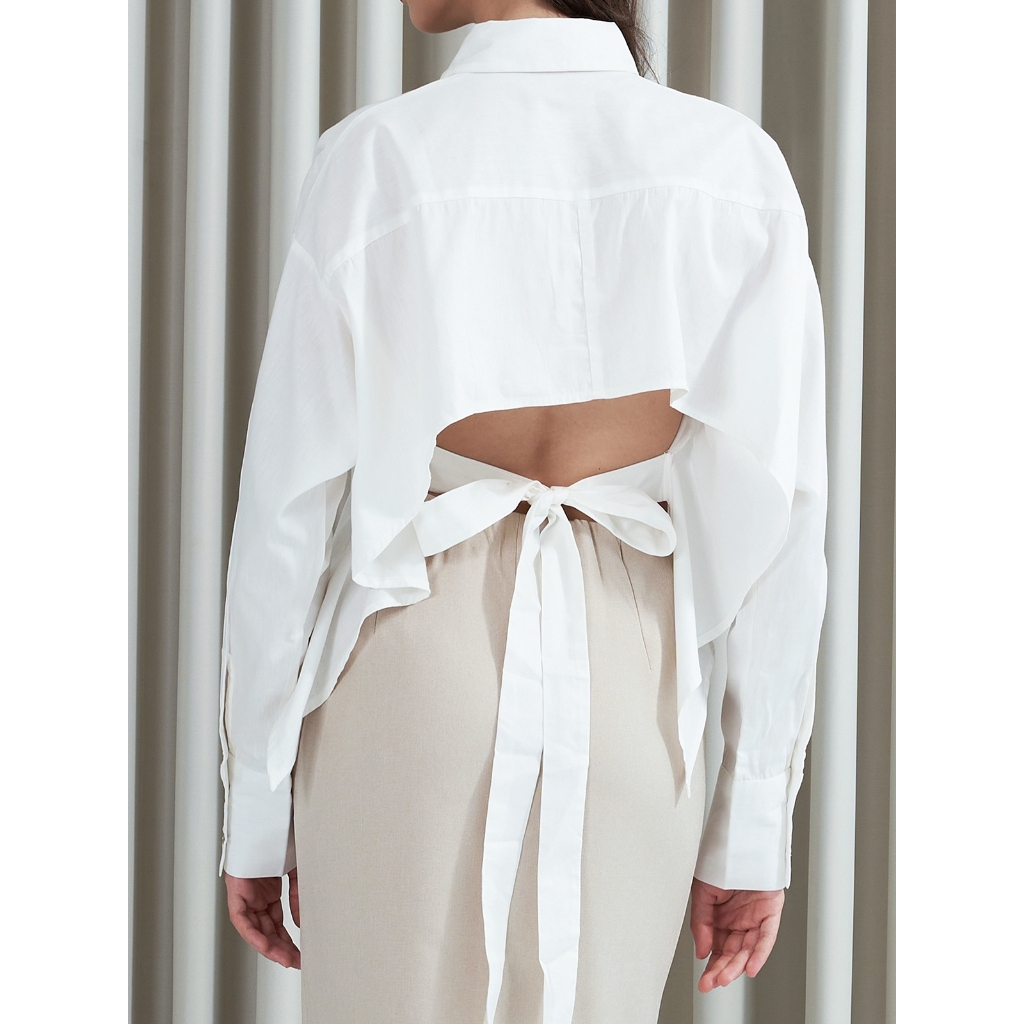 Jual Wearstatuquo Fleur Backless Long Sleeve Shirt - White | Shopee ...