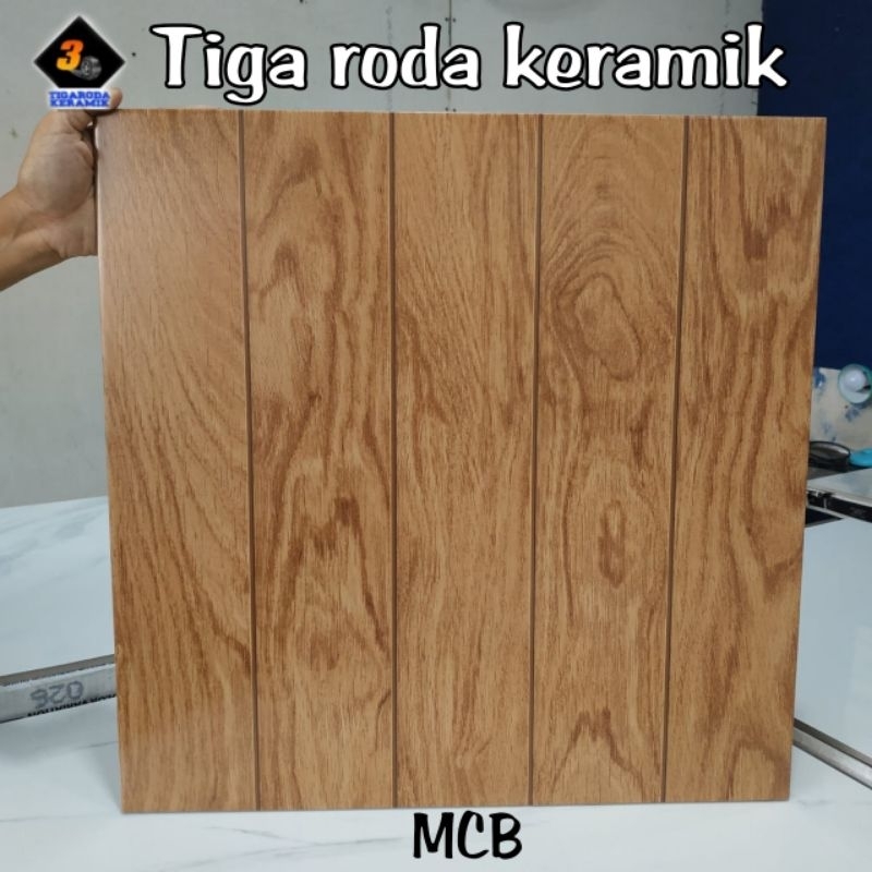 Jual keramik lantai 50x50/keramik kayu/keramik motif kayu/keramik doff ...
