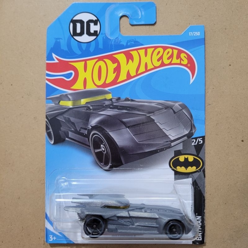 Jual HOT WHEELS BATMOBILE / BATMAN [ GREY YELLOW DC ] | Shopee Indonesia