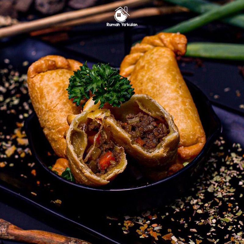 Jual PASTEL DAGING RUMAH YAKULAN (ISI 5 PCS) | Shopee Indonesia