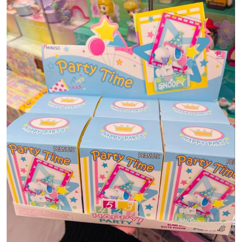 Jual Miniso kotak buta Snoopy Seri tema pesta Pvc ornamen Model bermain ...