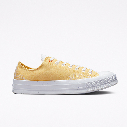 Jual Sepatu Sneakers Wanita CONVERSE Chuck 70 Ox RENEW Mango Yellow ...