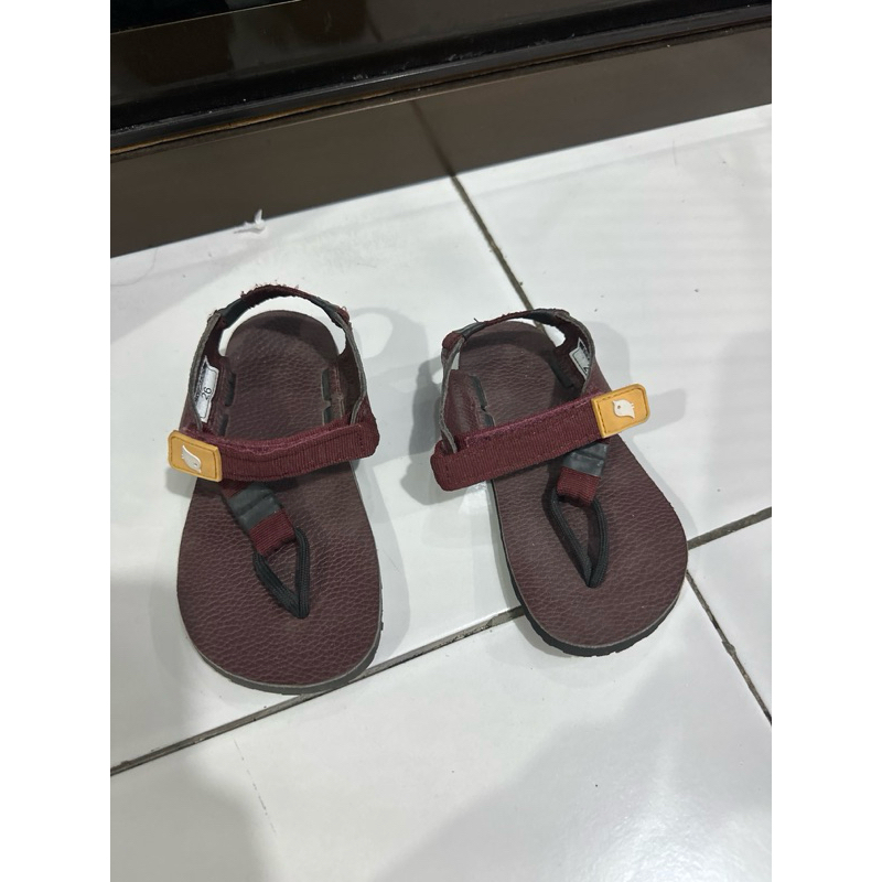 Jual preloved sendal pyopp anak ( baca deskripsi) | Shopee Indonesia