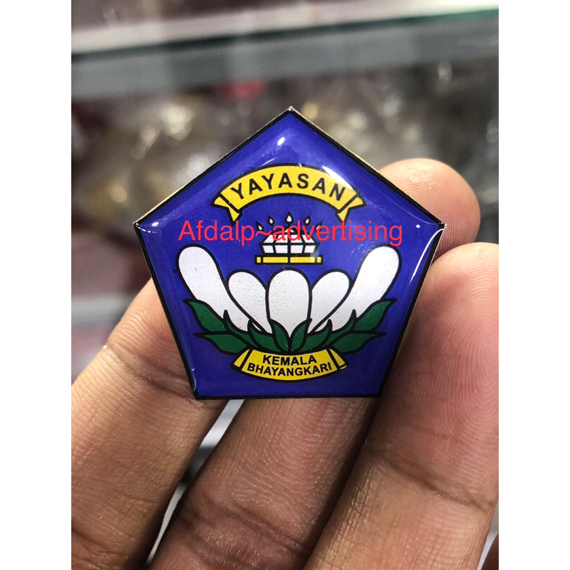 Jual pin yayasan kemala bhayangkari kuningan di lapis resin penity ...