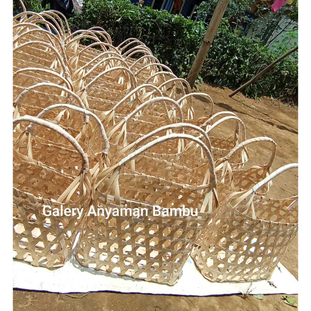 Jual Keranjang anyaman bambu snack tas kemasan souvenir keranjang hampers uk besar 25x20x10 ...