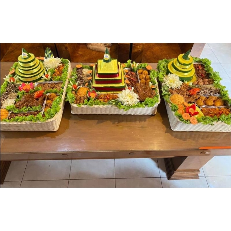 Jual wadah tumpeng premium 70x50 bahan rotan | Shopee Indonesia
