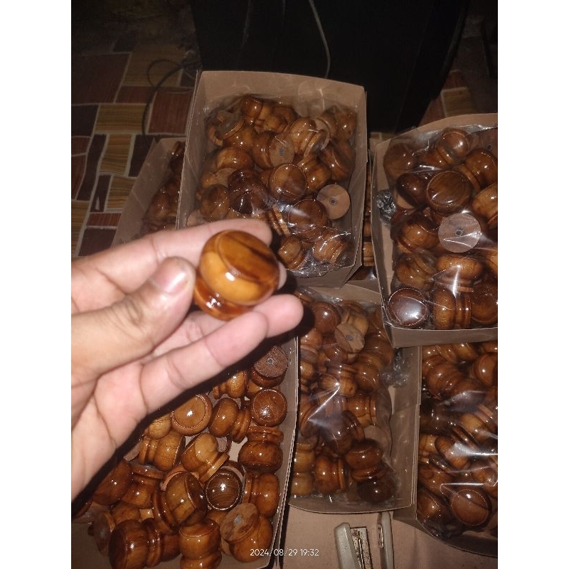 Jual knop kayu uk 3-3,3cm tanpa fhiser | Shopee Indonesia