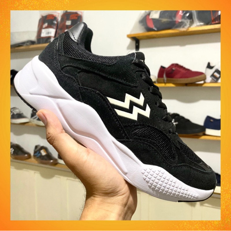 Jual Sepatu Geoff Max Original - Wolf Racer Black White | Shoes Cupsole ...