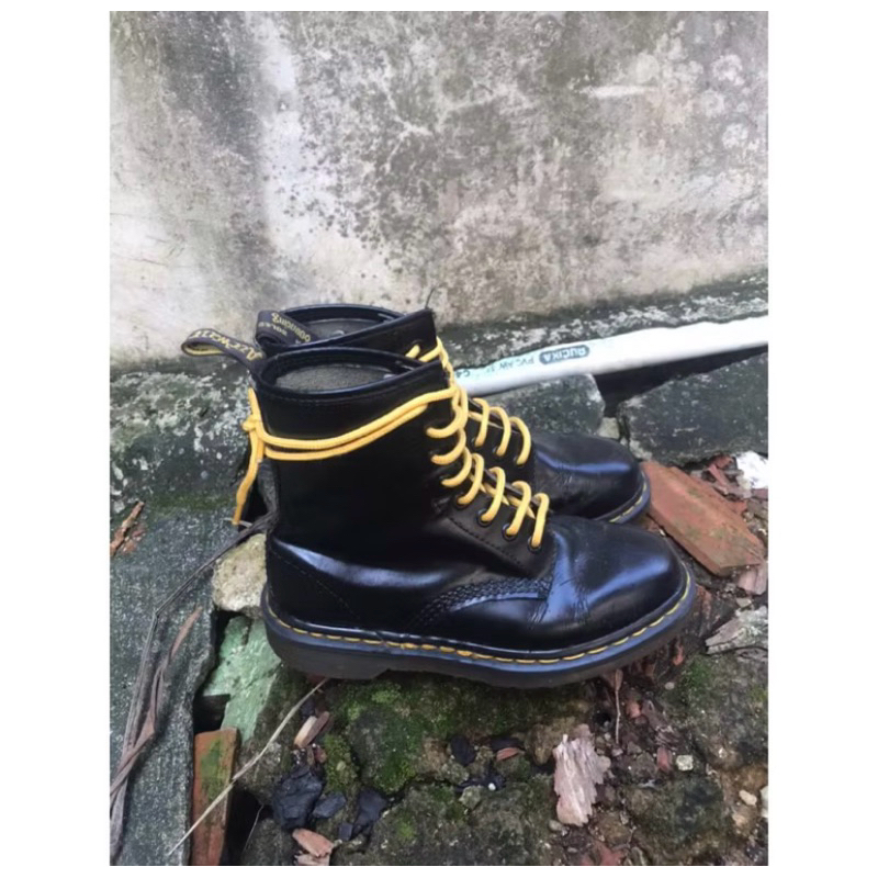 Jual docmart dr martens | Shopee Indonesia