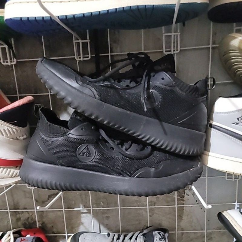 Jual sepatu low 42 | Shopee Indonesia