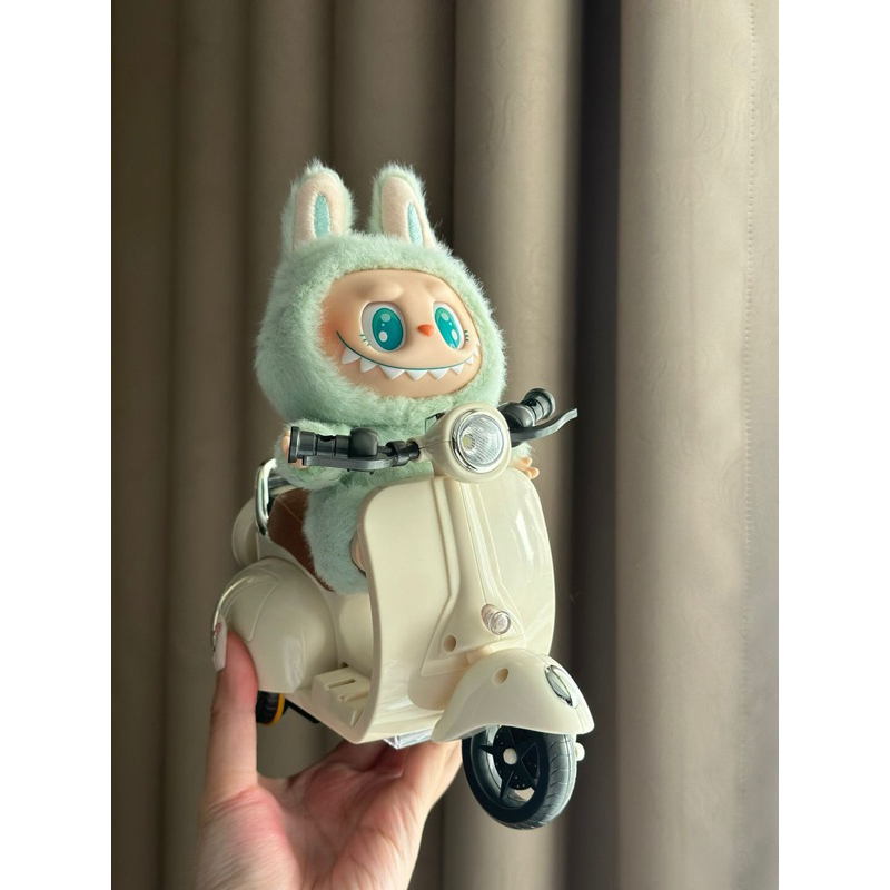 Jual (READYSTOCK) Vespa labubu elektrik (bisa hidup jalan, nyanyi ...