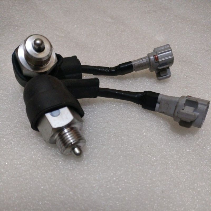 Jual SWITCH ATREK/MUNDUR TOYOTA CALYA SIGRA ORIGINAL | Shopee Indonesia