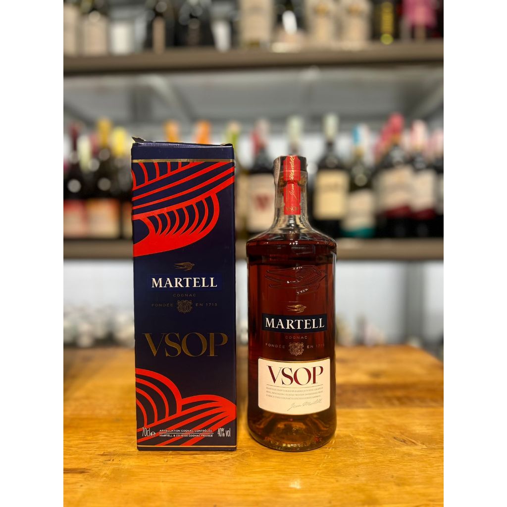 Jual MARTELL VSOP RED BARRELS COGNAC 700ML | Shopee Indonesia