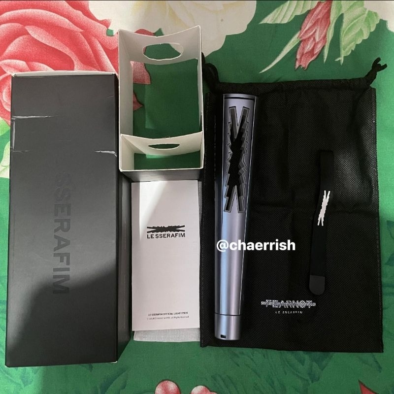 Jual LE SSERAFIM LESSERAFIM OFFICIAL LIGHTSTICK LS LIGHT STICK | Shopee ...