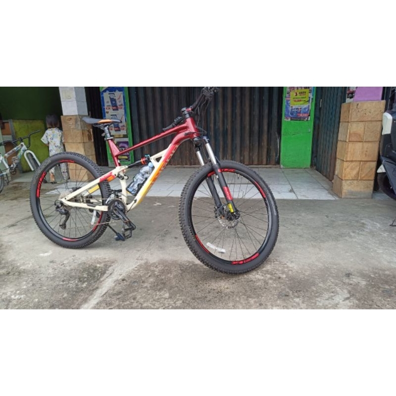 Jual Sepeda POLYGON (siskiu d5 ) #Bekas# | Shopee Indonesia