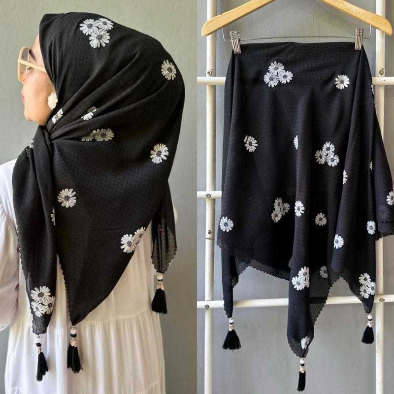 Jual Hijab Tassel Motif Bunga Daisy Terbaru/ Jilbab Segi Empat Bella ...