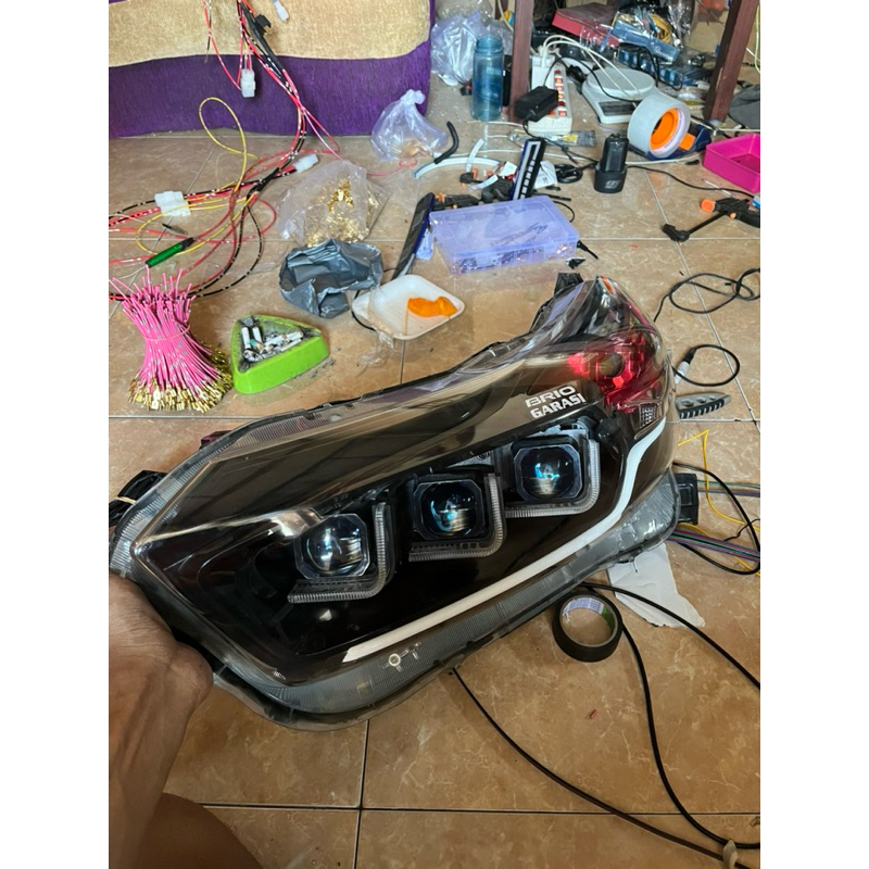 Jual headlamp brio mobilio custom 3 lensa biled full RGB | Shopee Indonesia