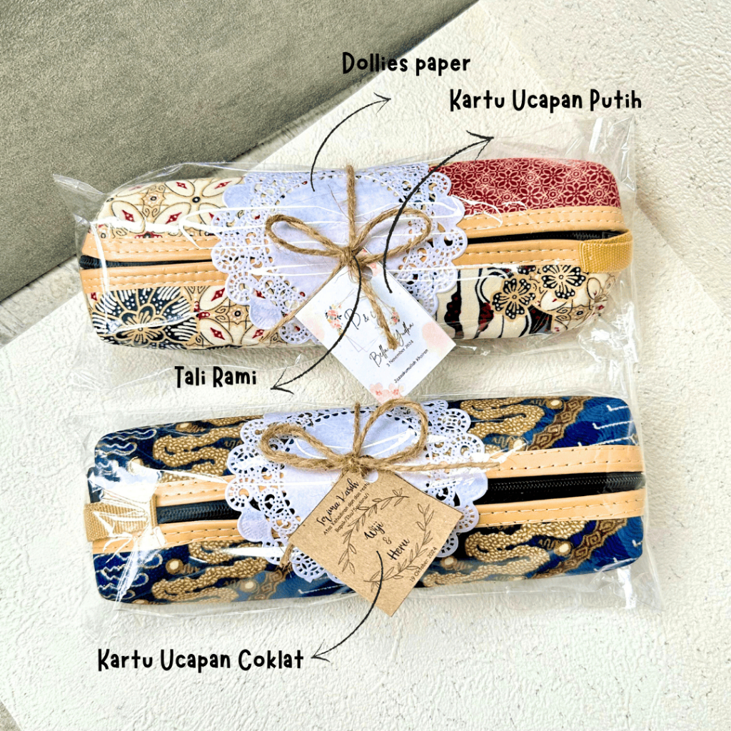 Jual READY! SOUVENIR PERNIKAHAN DOMPET TEMPAT PENSIL BATIK MURAH | Shopee Indonesia