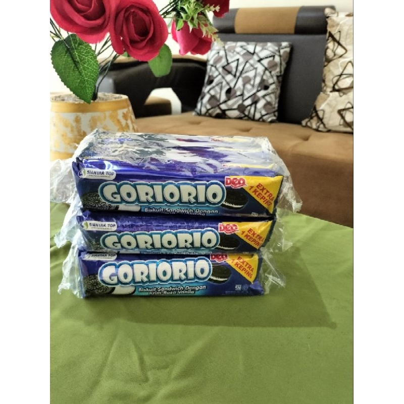 Jual goriorio biskuit sandwich (1 renceng isi 10 pcs) harga ecer Rp1000.an | Shopee Indonesia