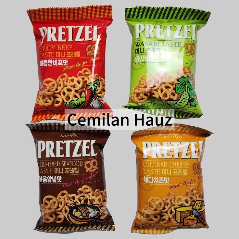 Jual Samjin Pretzel KOREA Spicy Beef, Wasabi, Seafood, Cheedar | Shopee ...