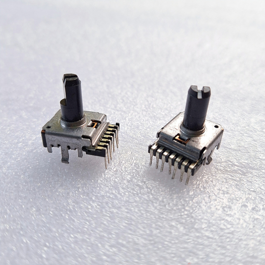 Jual POTENSIO VOLUME KEYBOARD YAMAHA PSR S710 S910 S900 PSR2000 ...