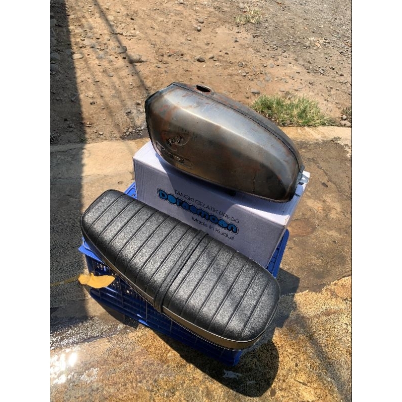 Jual paket body set cb psp style tangki cb100 set jok | Shopee Indonesia